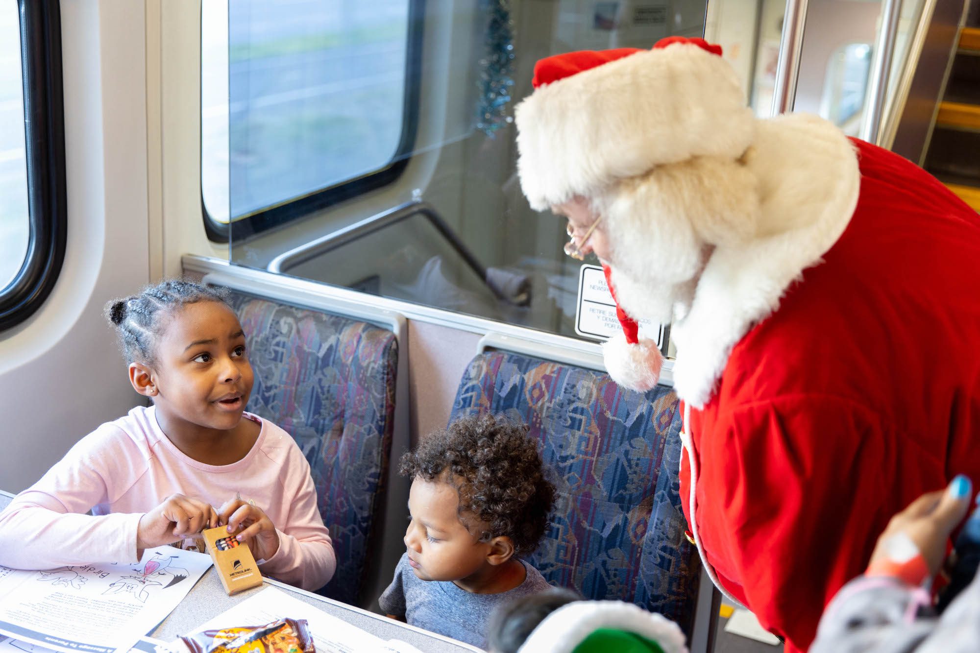 Metrolink's Holiday Express Train Departs From Burbank December 9 ...