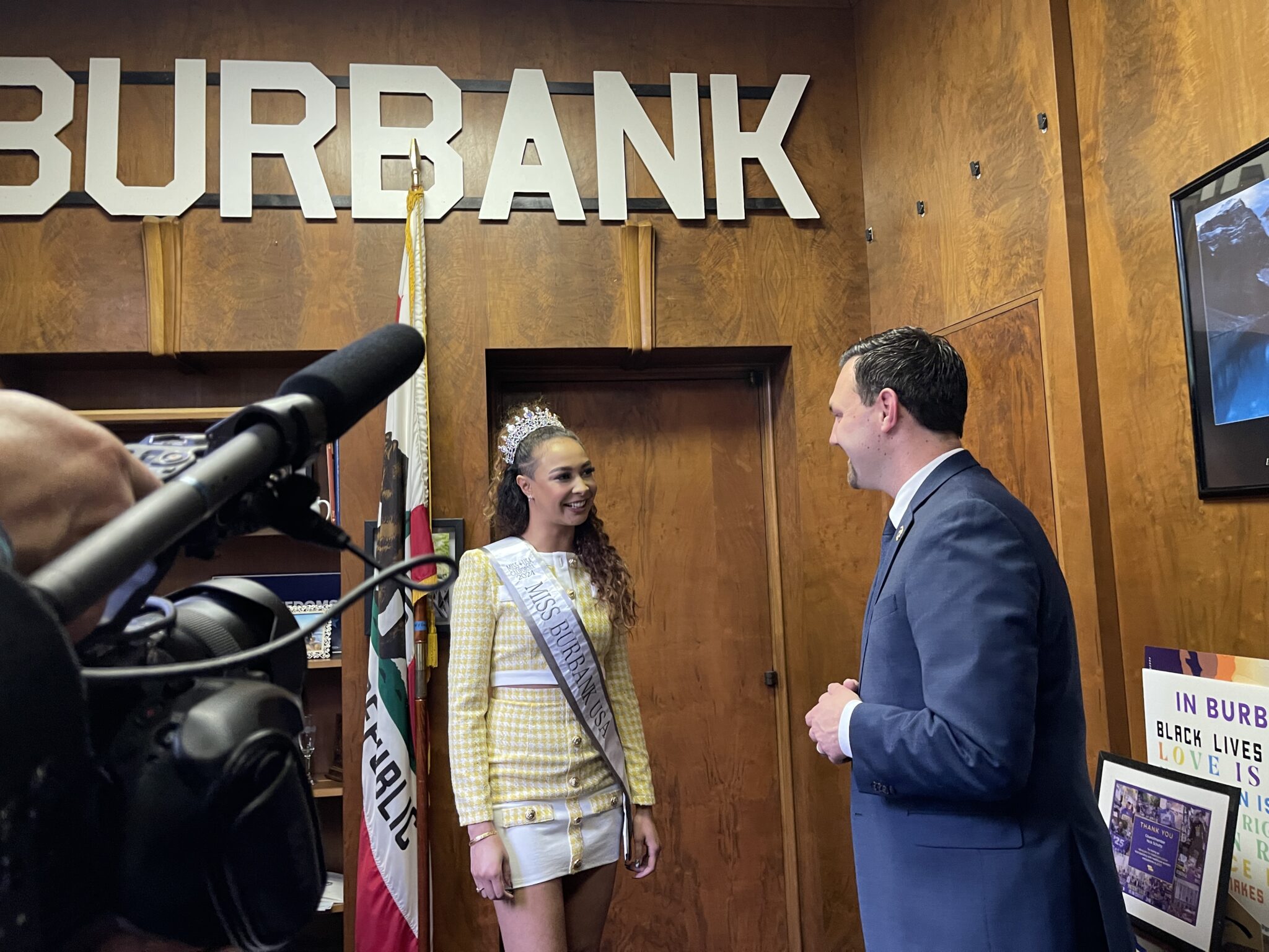 Amber Knipple to represent Burbank in the Miss California USA Pageant ...
