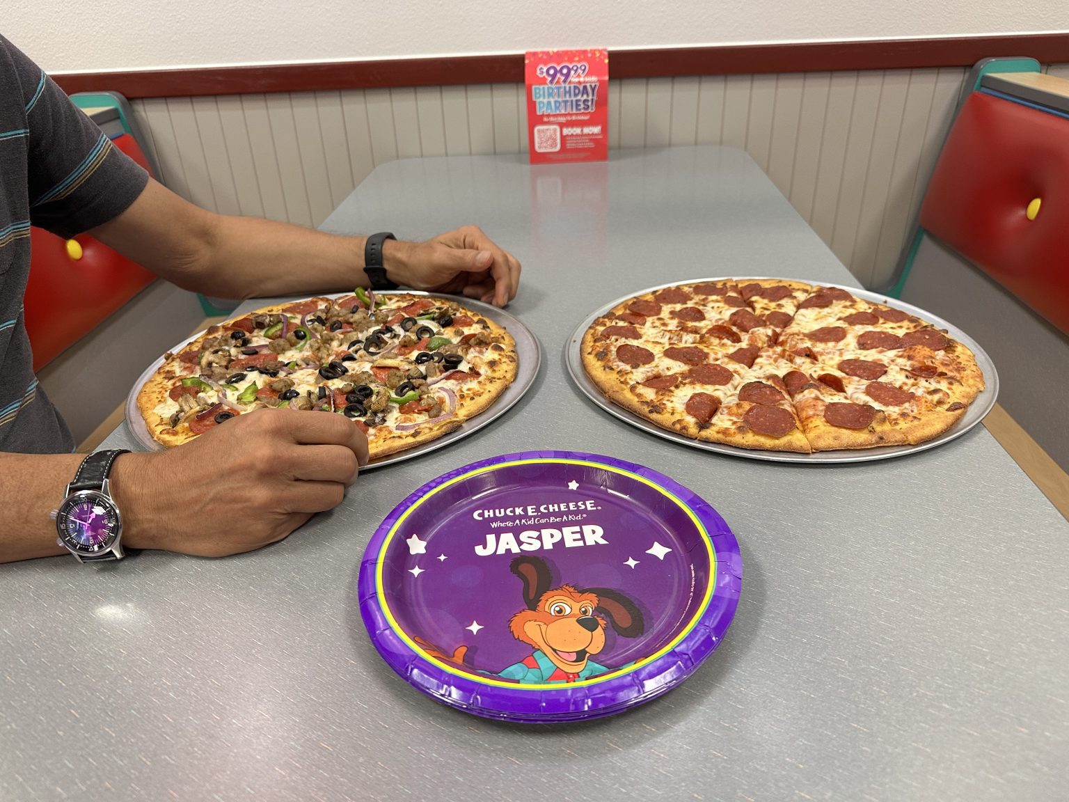 Chuck E. Cheese Levels Up as Burbank Location Gets $100K Makeover ...